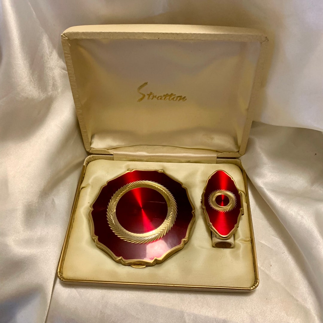 Vintage Stratton Queen Convertible Powder Compact and Lipview - Etsy