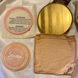 Vintage Stratton Compact. Engine Turned Gilt. Mini Convertible Powder ...