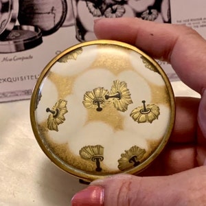 French Art Deco Coty Puffs Powder Compact Designed by René - Etsy UK