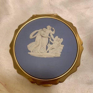 Vintage Stratton Blue Josiah Wedgwood Jasper Ware Queen Convertible ...