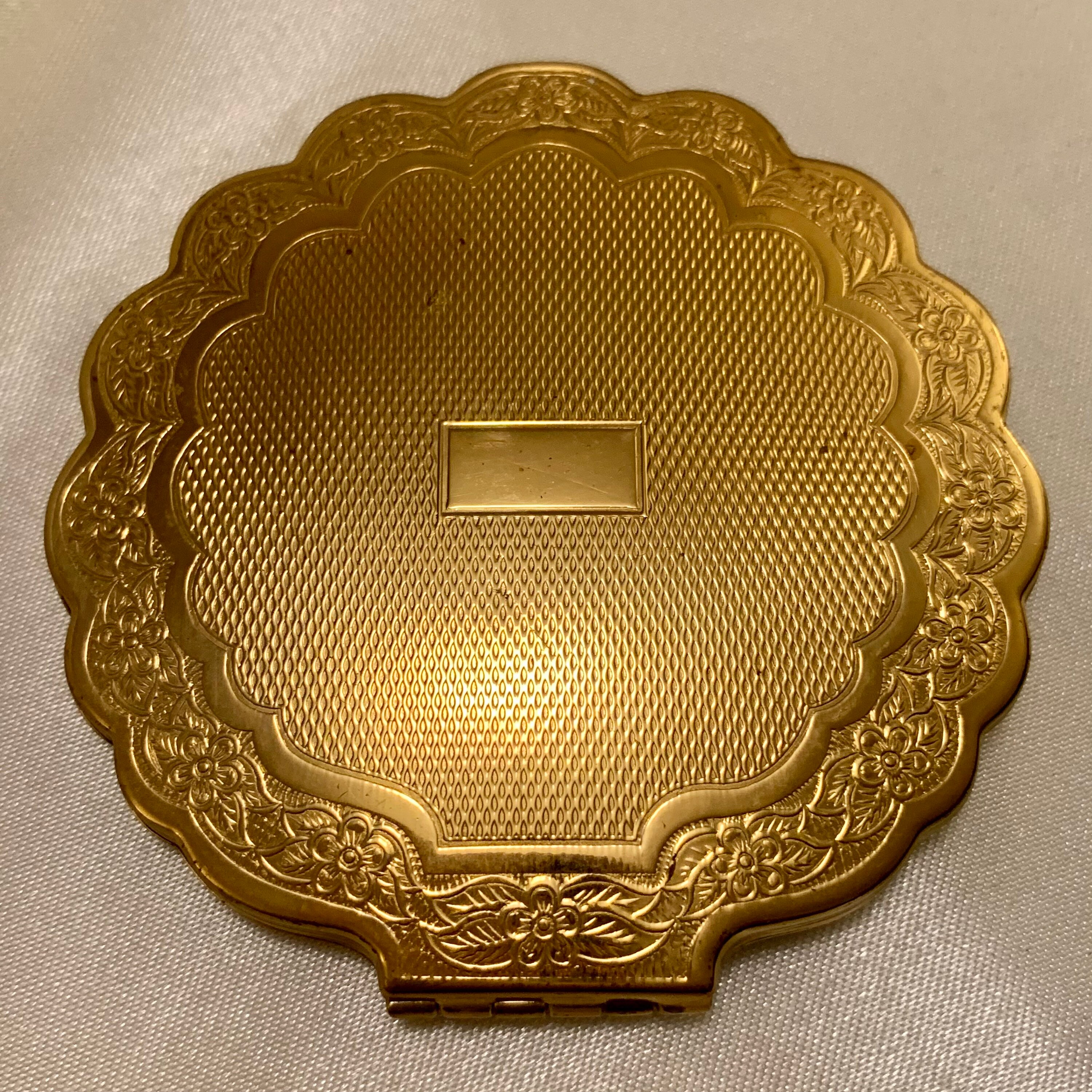 Stunning Le Rage Clam Shell Loose Powder Compact With Sifter - Etsy