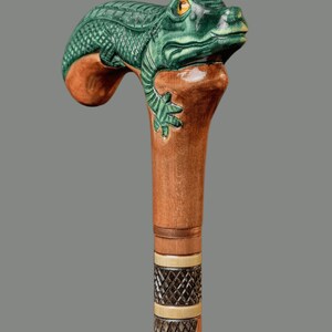 Exquisite and Functional: the Unique Wooden Crocodile Walking Cane for ...