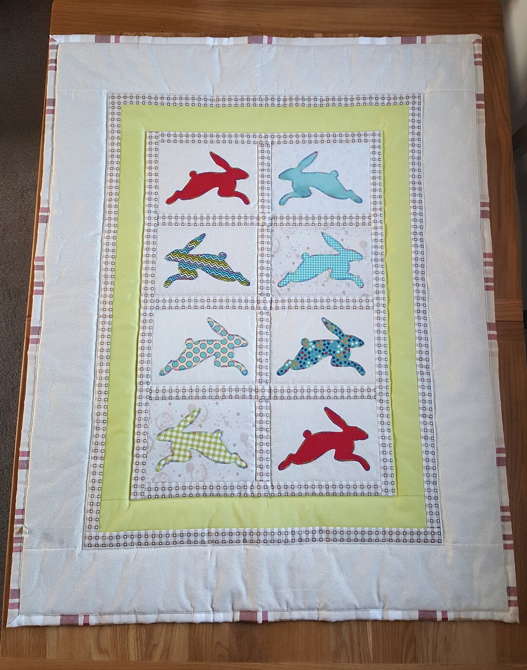 Patchwork Lap/baby Quilt: Coloured Hares - Etsy