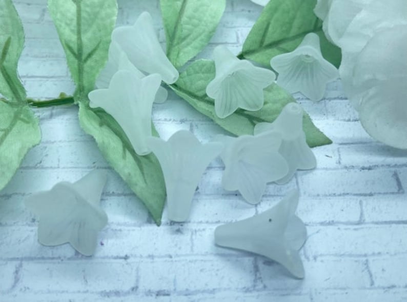 Lucite Trumpet Flower Beads - Trumpets 22mm X 22mm - Etsy