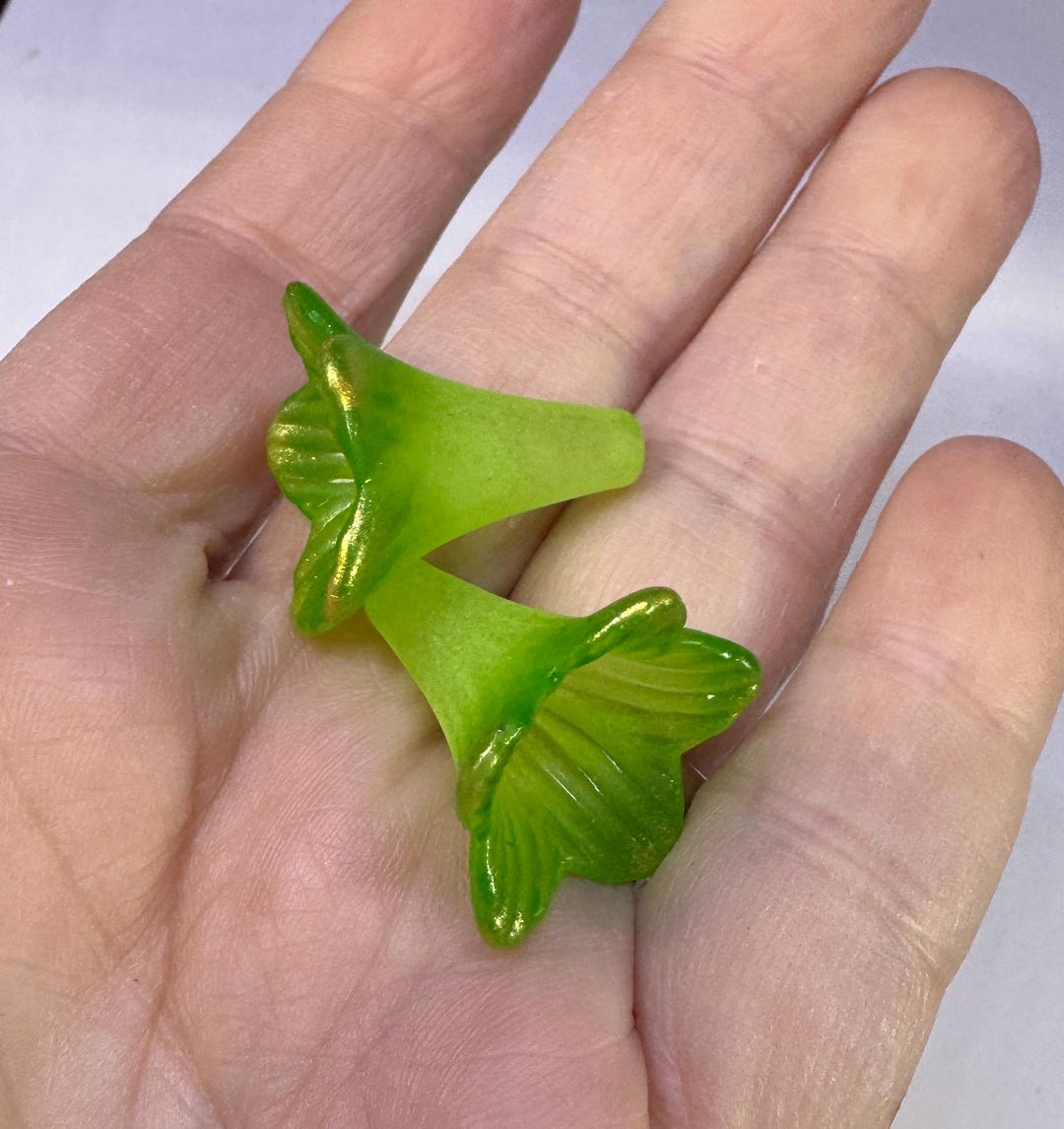 Lucky Pixie Hand Painted Lucite Trumpet Flower Beads - Etsy
