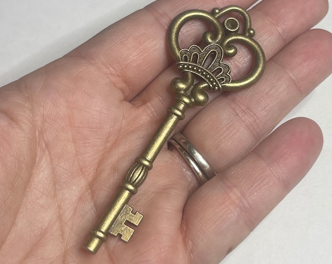 Antique Bronze Giant Crown Skeleton Key Pendant 82x32mm Statement ...