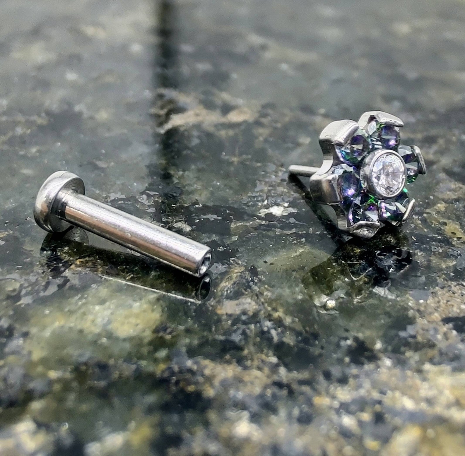 Titanium Threadless Push Fit Vitrail Medium Flower Labret - Etsy