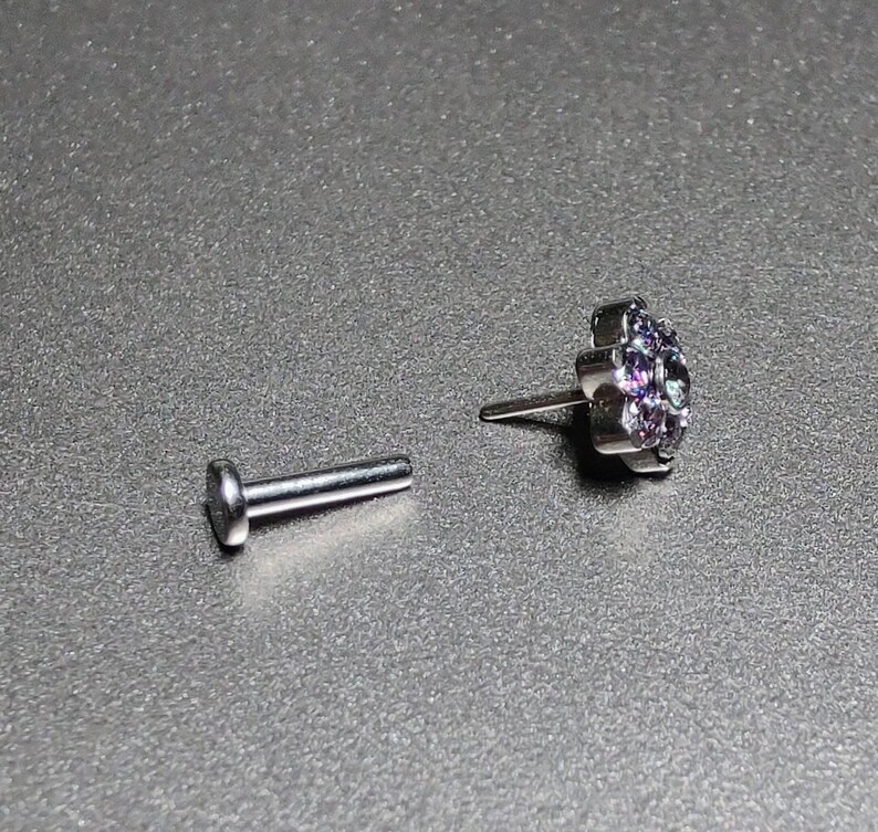 Titanium Threadless Push Fit Vitrail Medium Flower Labret | Etsy