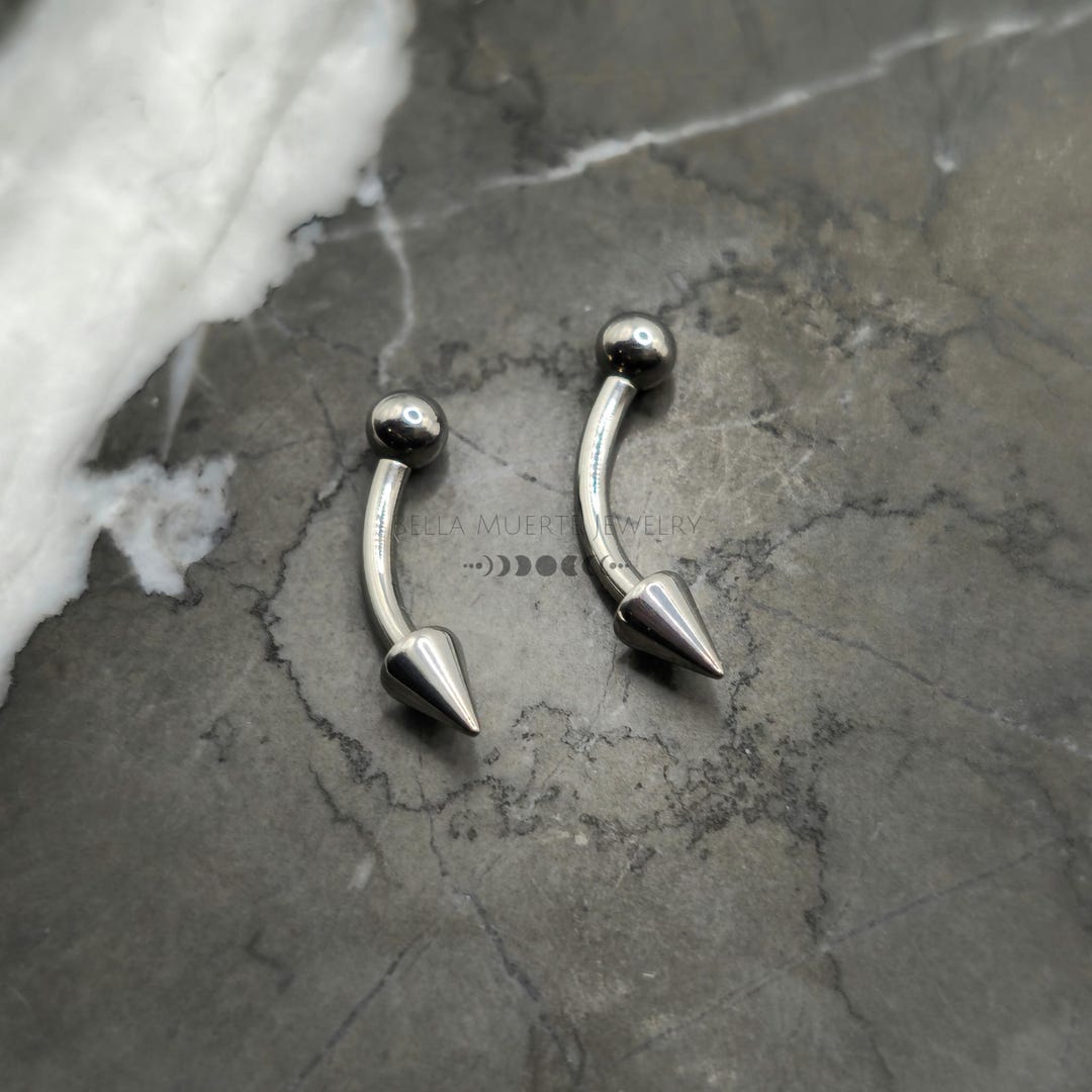 Small Angel Fangs Titanium Spikes, Pair of Two Barbells for Lip Rings ...