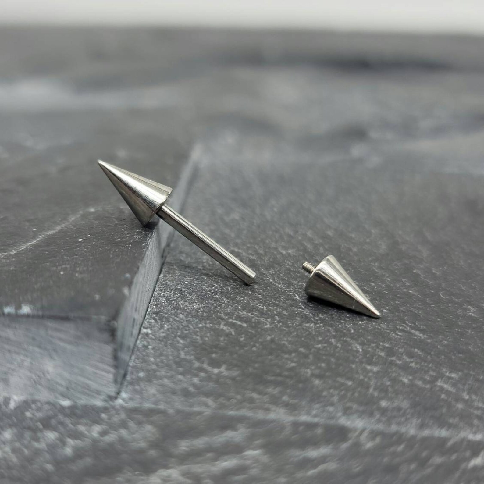 Large Spike Bridge Piercing, 14g Internally Threaded Straight Barbell ...