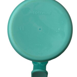 Vtg Spongebob Squarepants & Friends Tupperware Twist and Pour Pitcher W ...