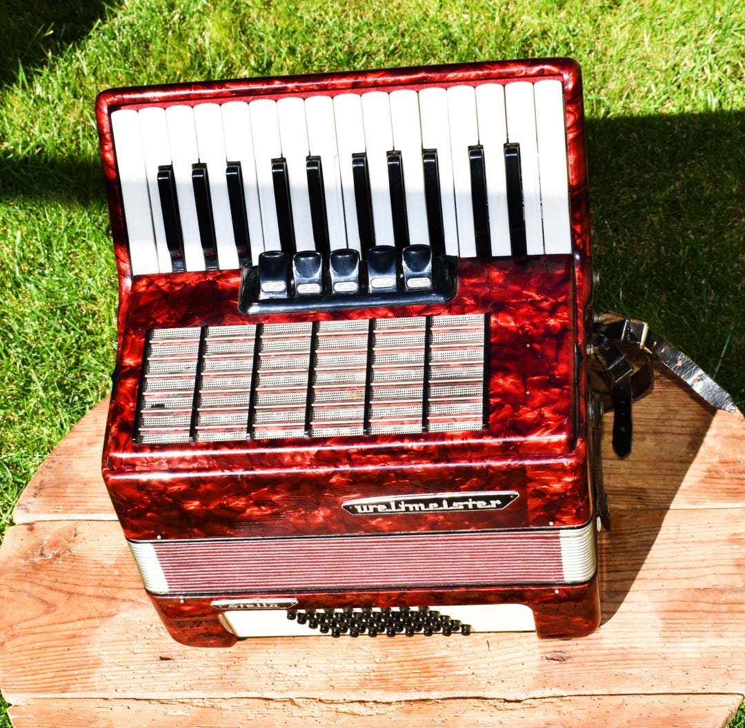 Rare Weltmeister Stella Accordion, Accordion 40 Bass, 5 Registers, 26 ...