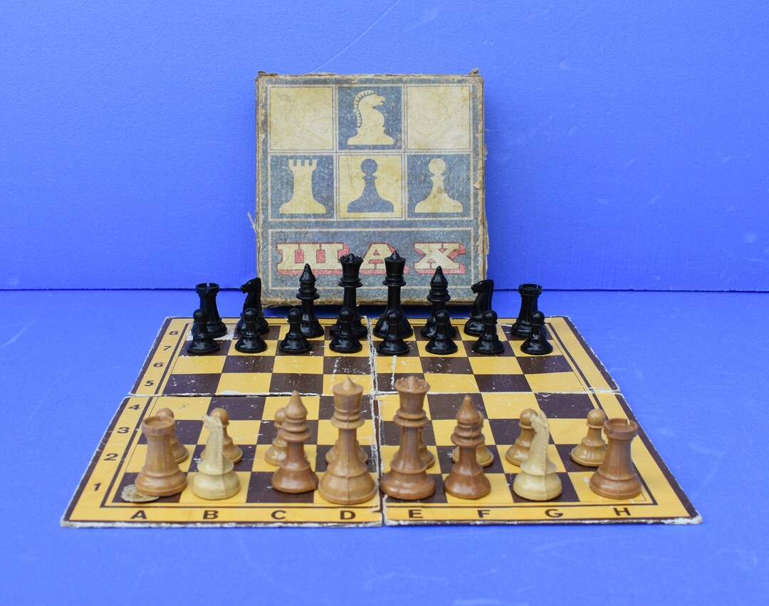 Vintage Bakelite Chess Set: 1980s Travel Chess for Children - Etsy