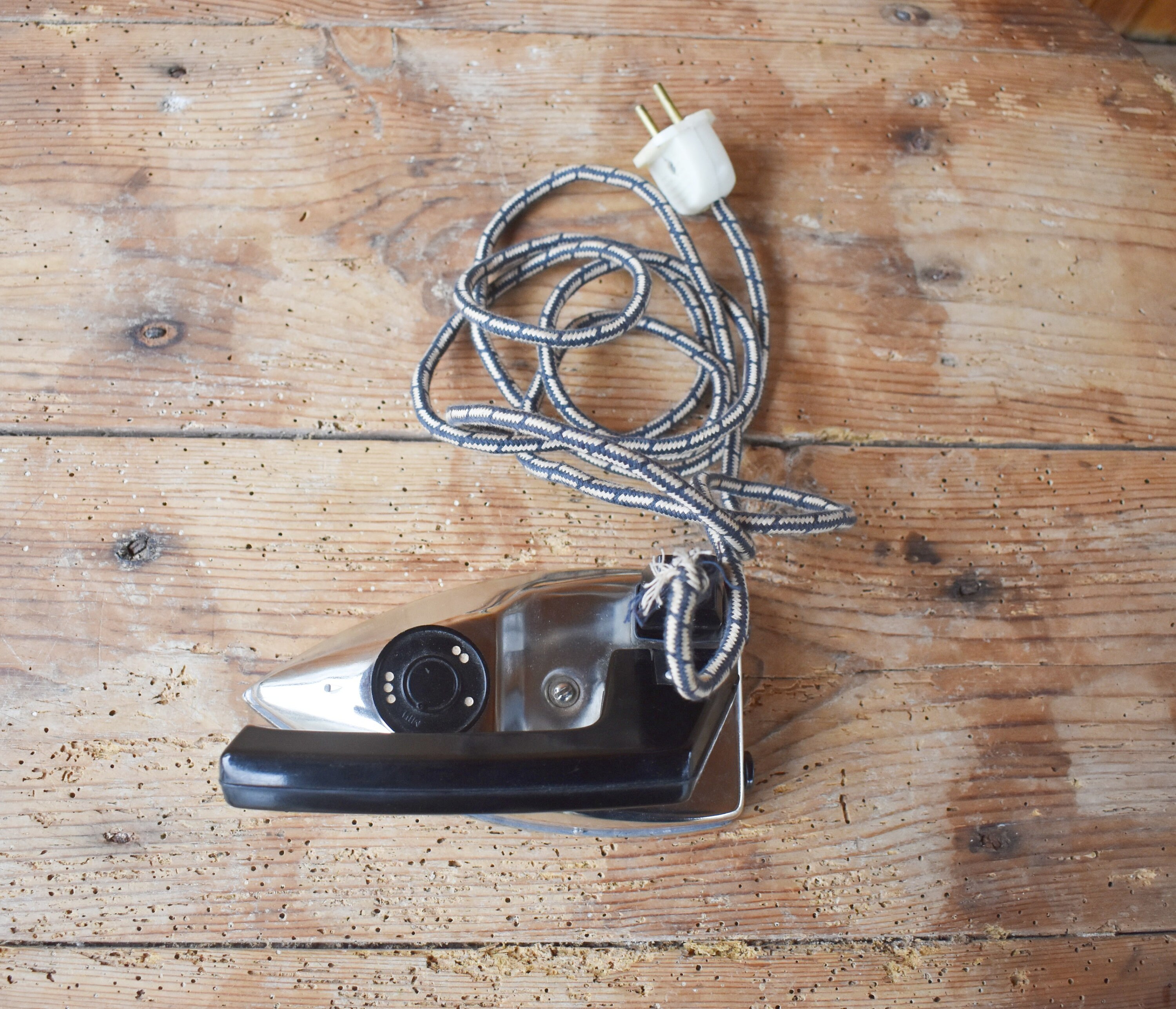 Metal Soviet Iron, Retro Iron, Vintage Iron, Electric Iron From the 70s ...