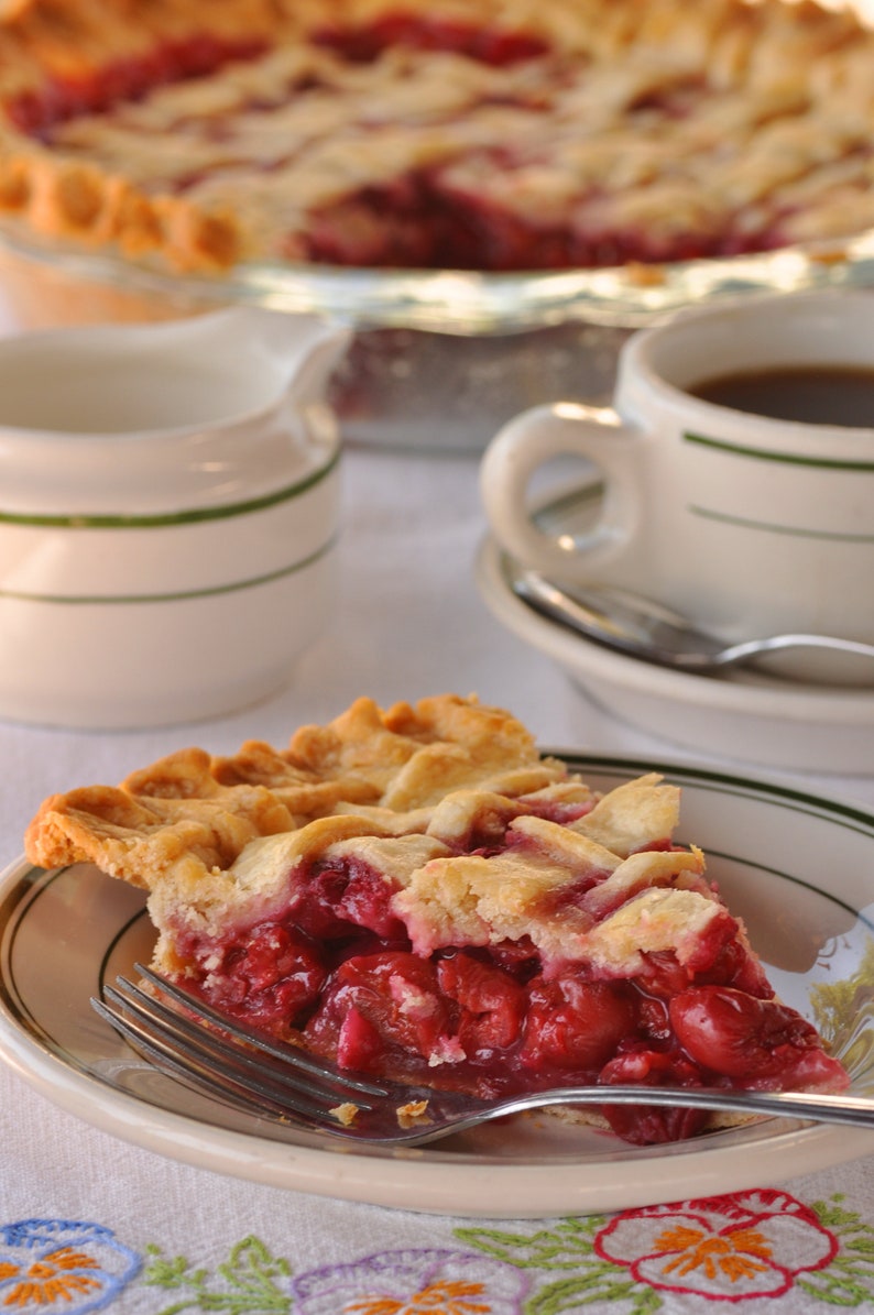 Washington's Cherry Pie Recipe, Cherry Pie Recipe, Cherries, Fruit Pie ...