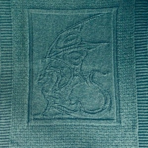 Knitting Pattern Sitting Dragon Throw - Etsy