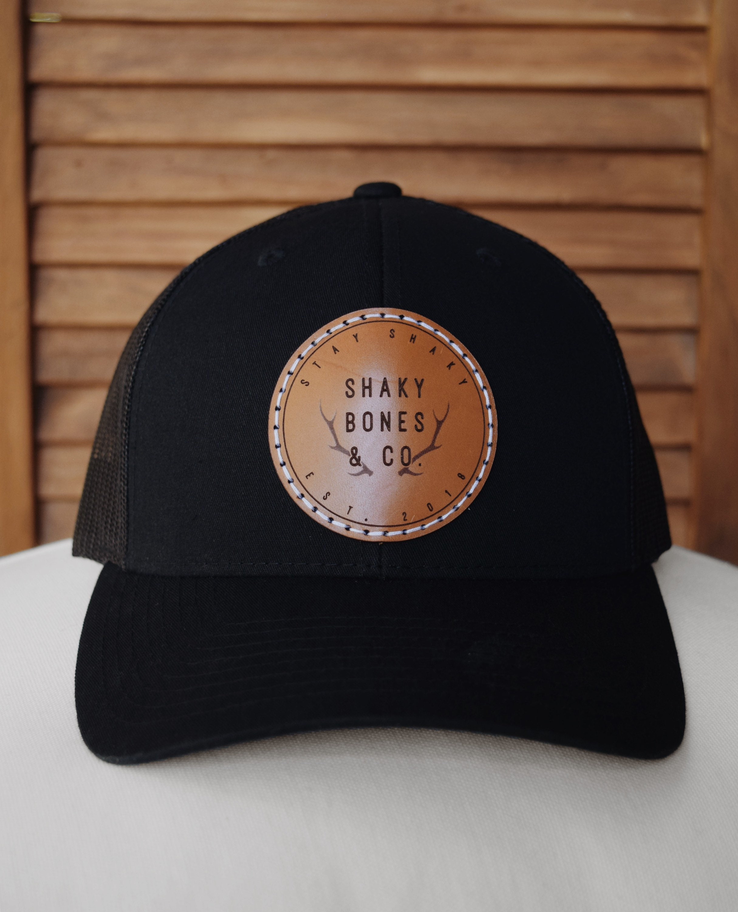 Gorra de camionero Shaky Bones & Co. - Etsy España