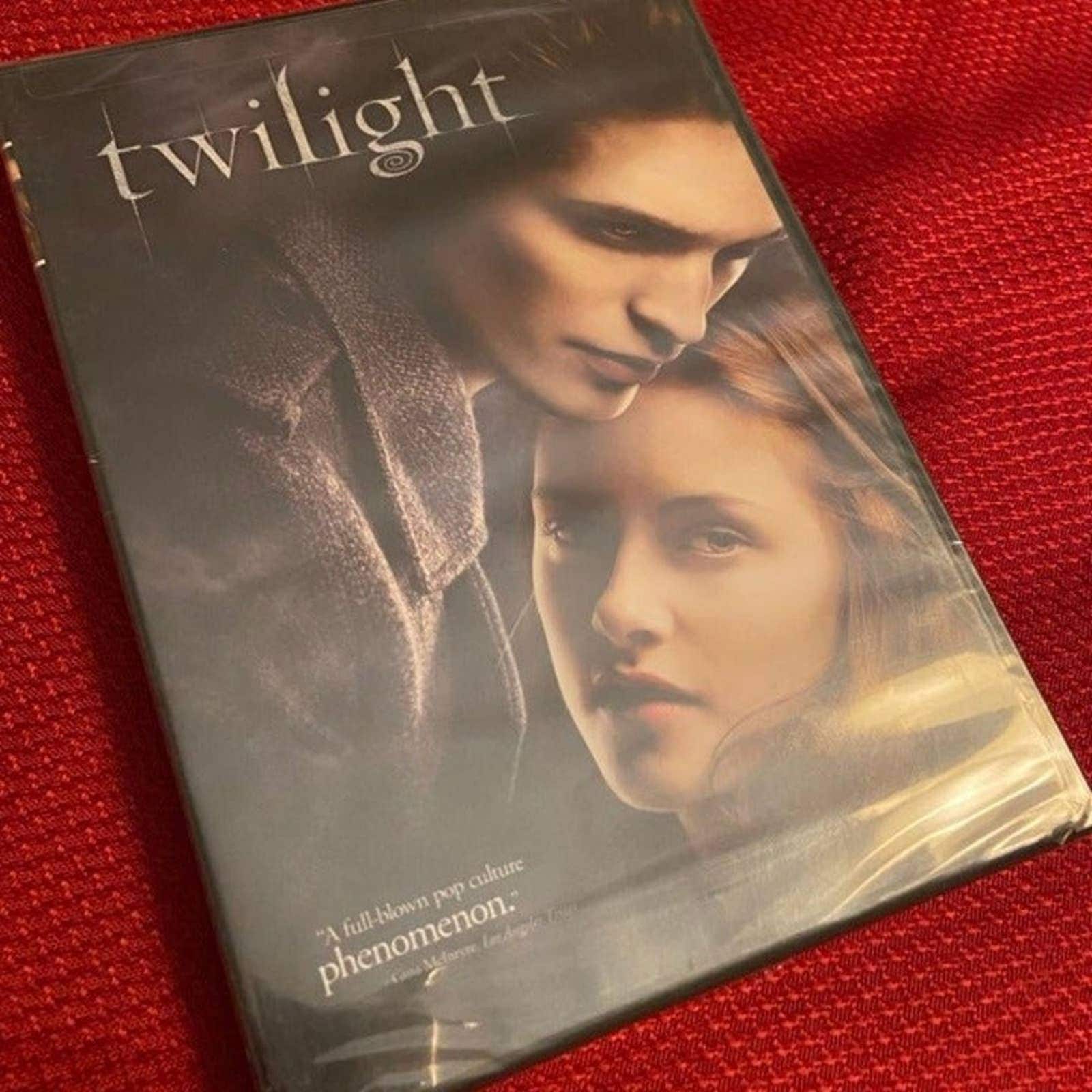 Twilight Box Rare Bella & Edward Trunk NECA With - Etsy