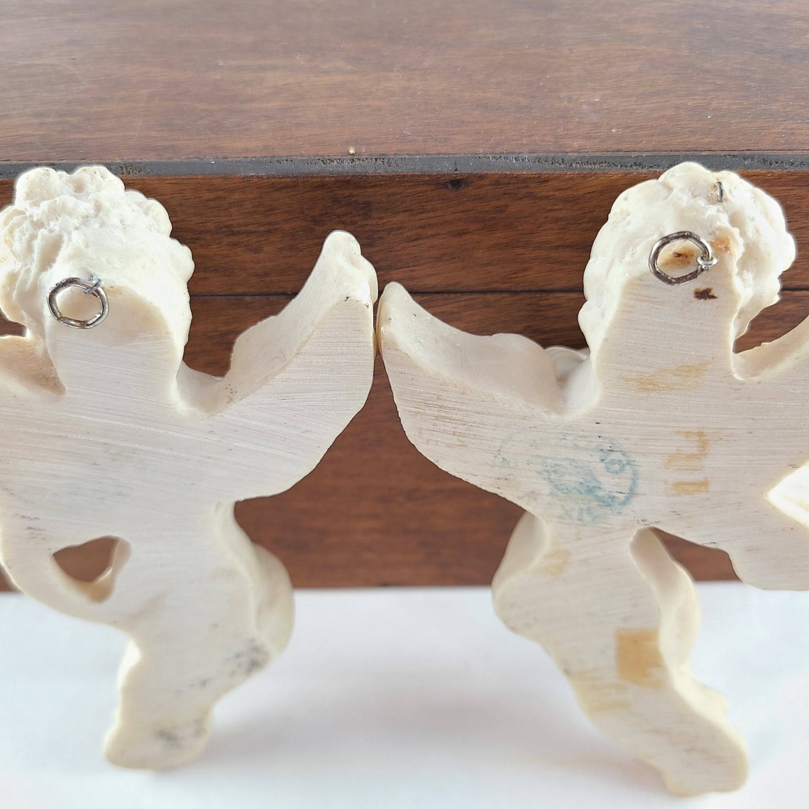 Pair of Vintage Wall Mount Angels / Cast Resin Ivory Angels / - Etsy