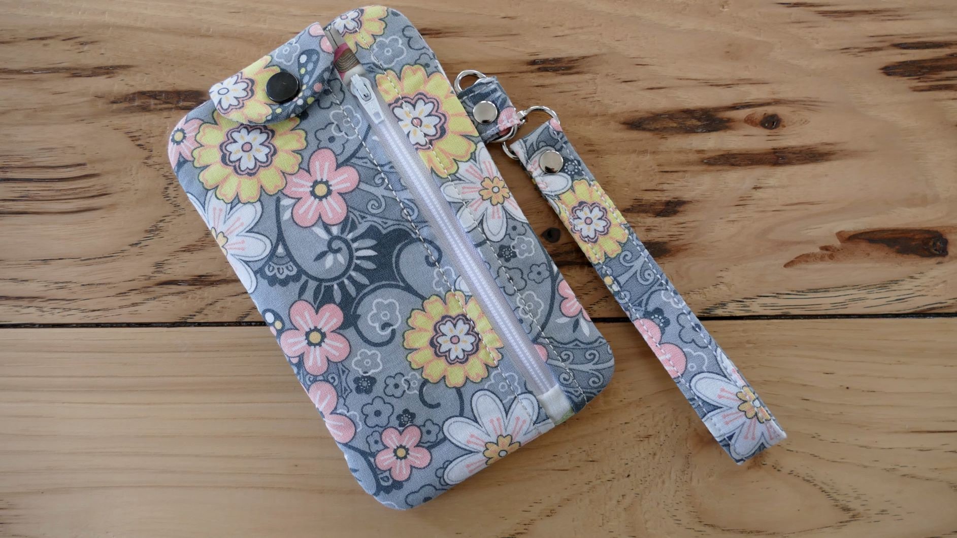 DIY-DIGITAL FILE 5 X 7 Hoop Cell Phone Wallet Done Ith - Etsy UK