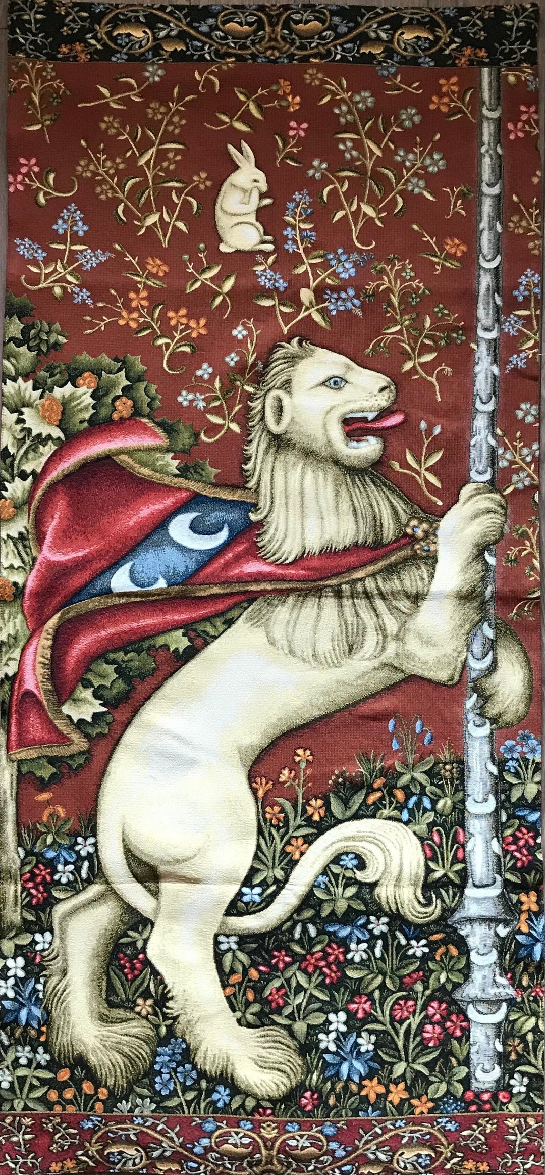 Wall Tapestry Heraldic Lion Medieval Wall Hanging Mille Fleur ...