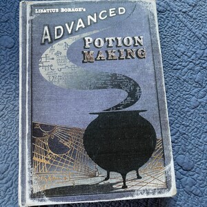Ultimate Harry Potter Text Book (advanced Potions Making): Readable ...