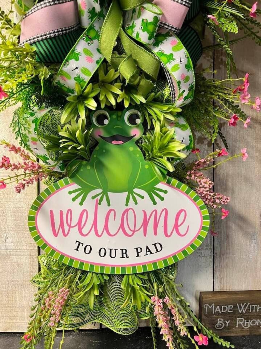 Frog, Welcome to My Pad. Frog Swag, Pink Swag, Front Door, Patio ...