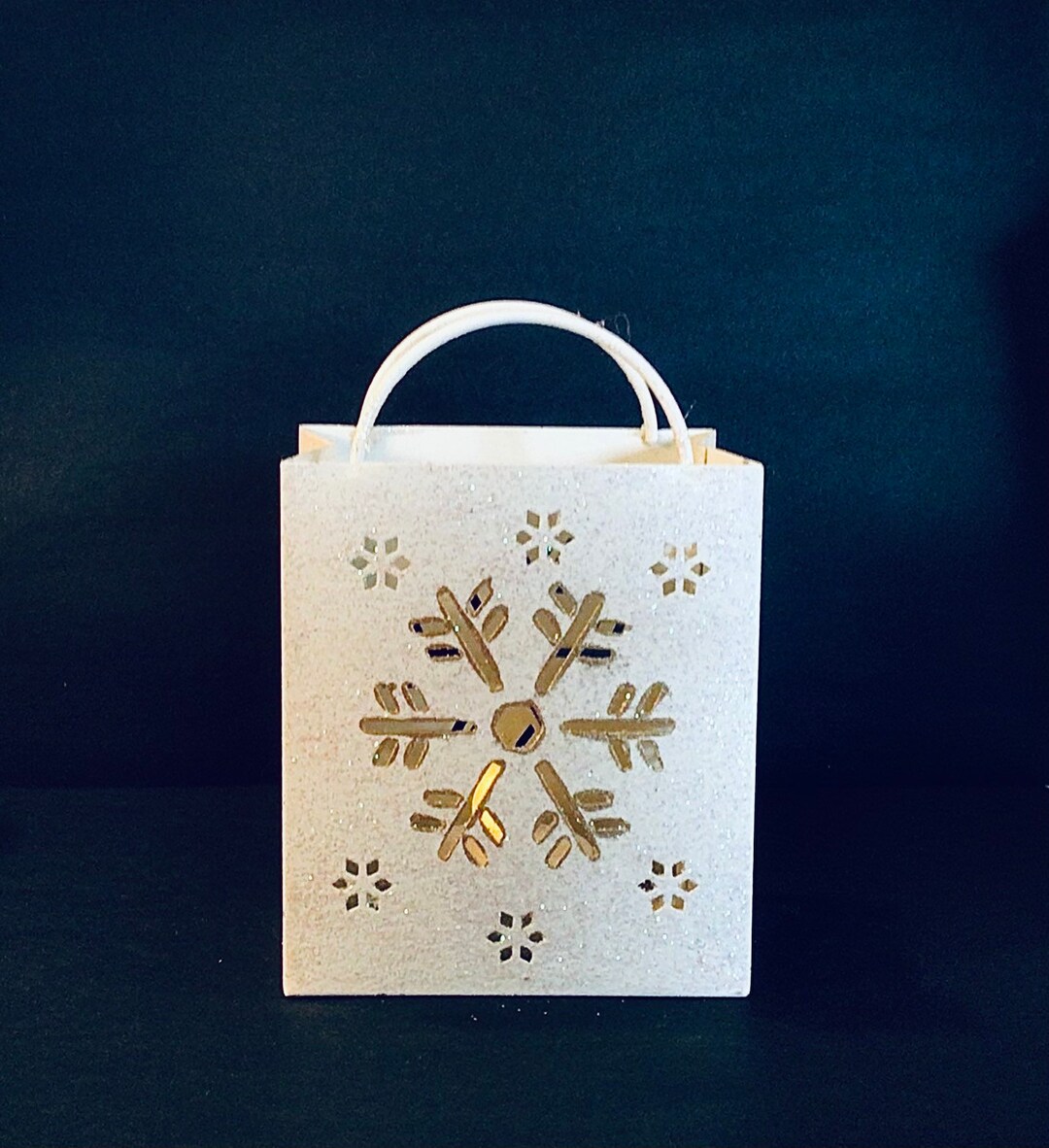 Christmas is Coming - Partylite-like White CHRISTMAS SNOWFLAKE LUMINARY ...