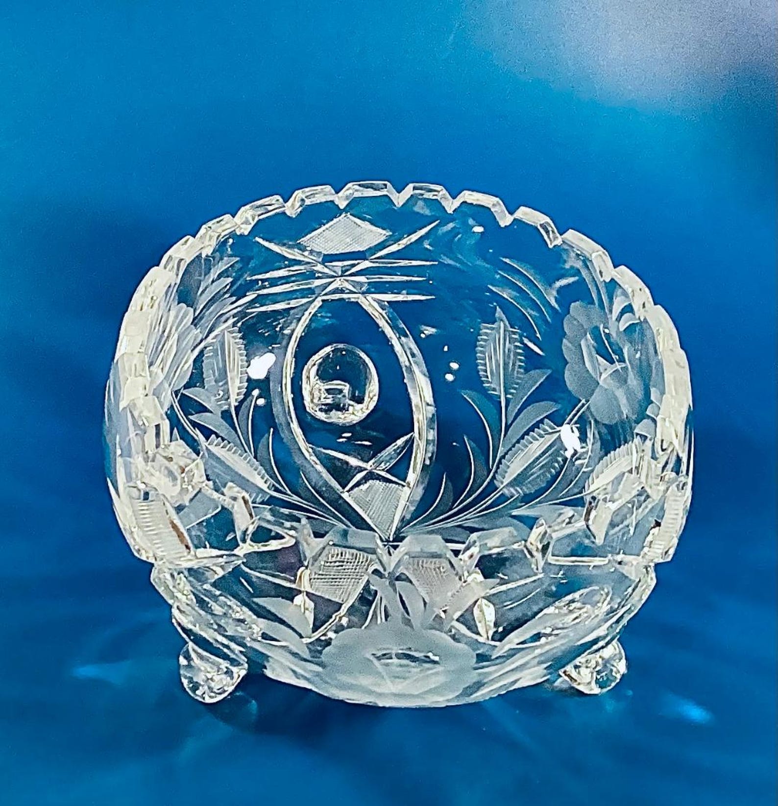 Vintage Heavy Thick Clear Cut-glass Floral Three-legged Sawtooth Candy ...