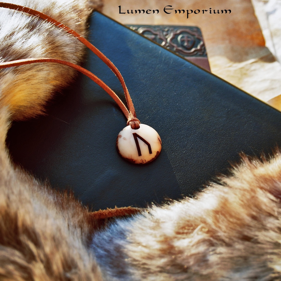 Uruz Rune Vikings Runes Necklace, Fantasy Jewelry, Vegvisir Norse ...