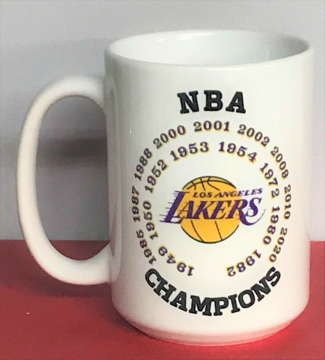 Los Angeles Lakers Championship Years 15 Oz Coffee Mug L.A. Lakers NBA ...