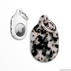 Cute Tortoise Pattern Apple AirTag Case With Carabiner Keychain, Classy ...