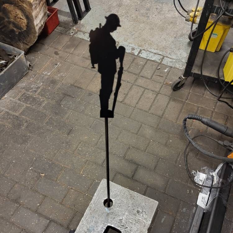 Lest We Forget Metal Soldier Silhouette on Stand - Etsy UK