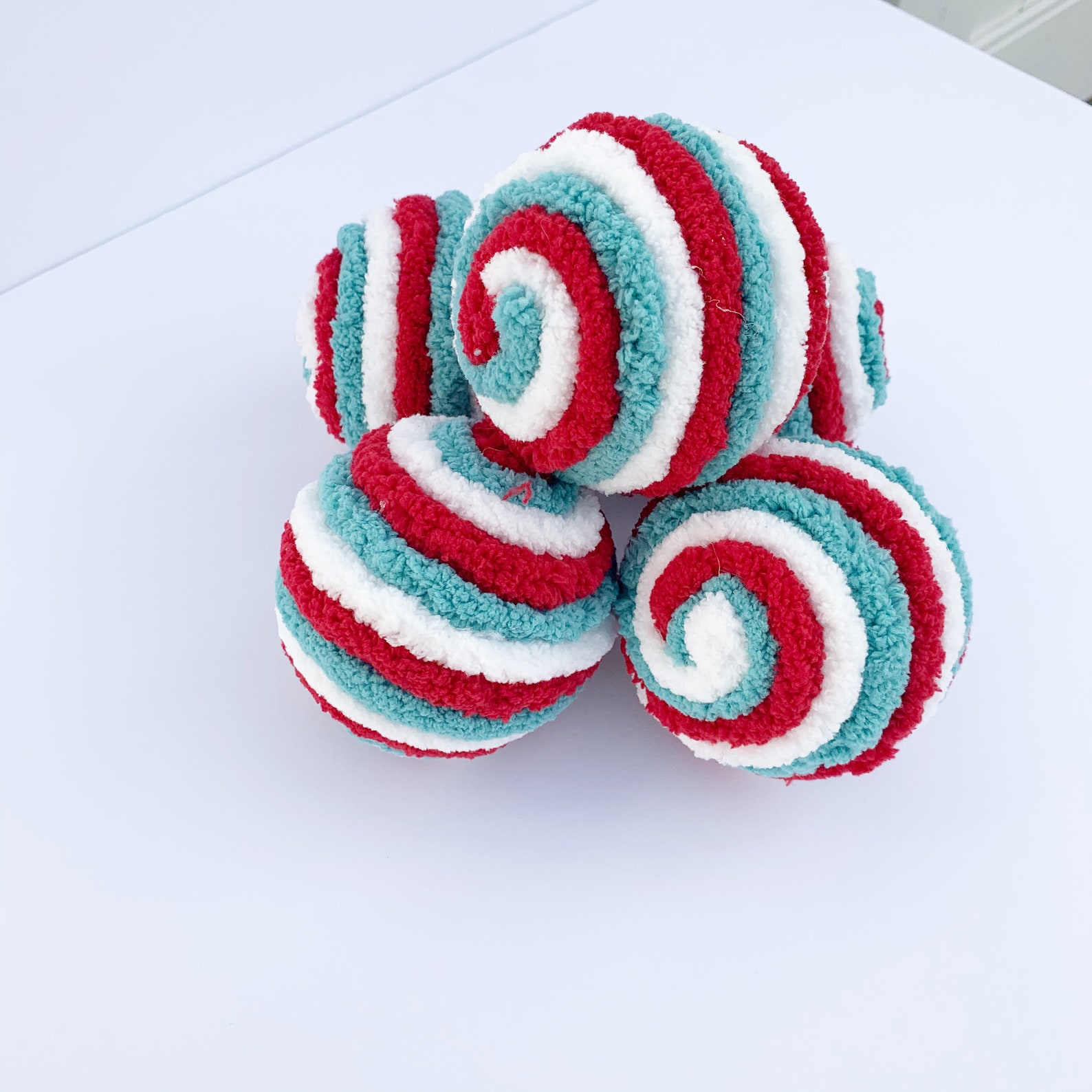 Candy Cane Stripe Swirly Balls Decorative Yarn Ornament - Etsy