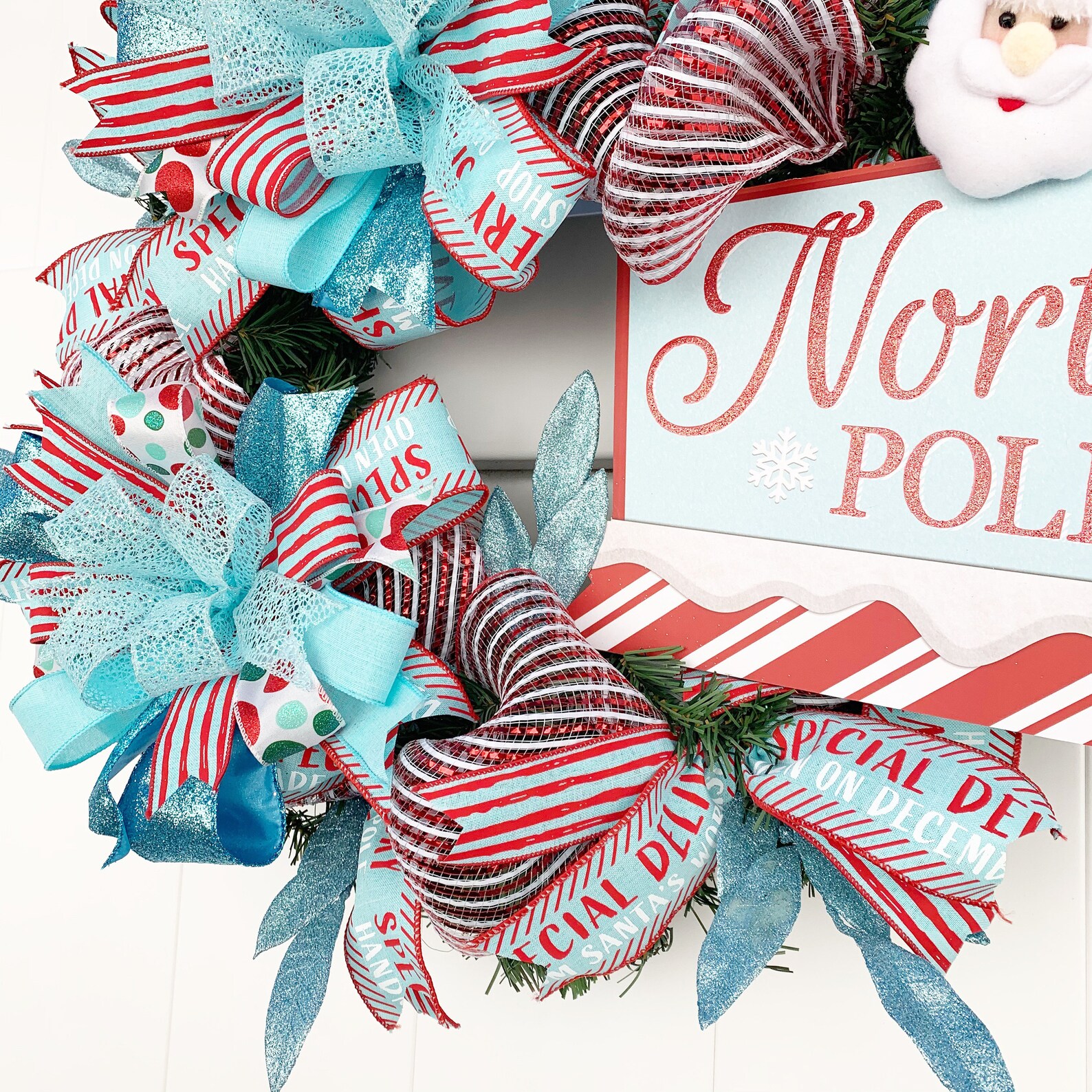 Christmas Wreath Santa Wreath North Pole Wreath Vintage - Etsy