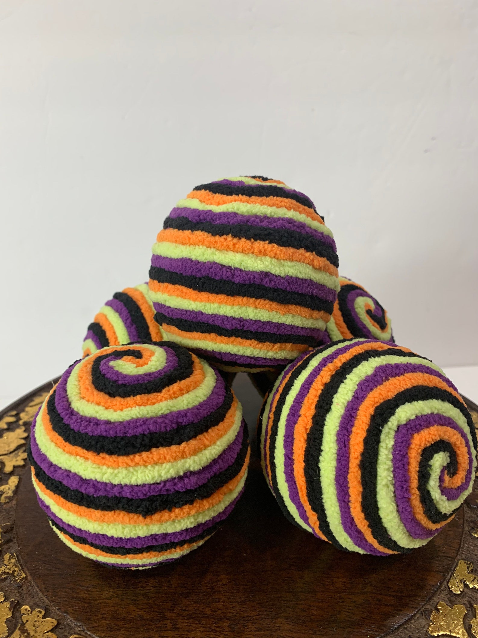 Halloween Decorative Yarn Ornaments Balls Swirly Ball Wreath - Etsy