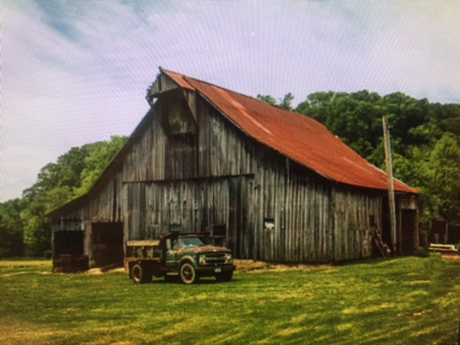 Grey Reclaimed Barn Wood Barn With Rustic Metal Roofing - Etsy