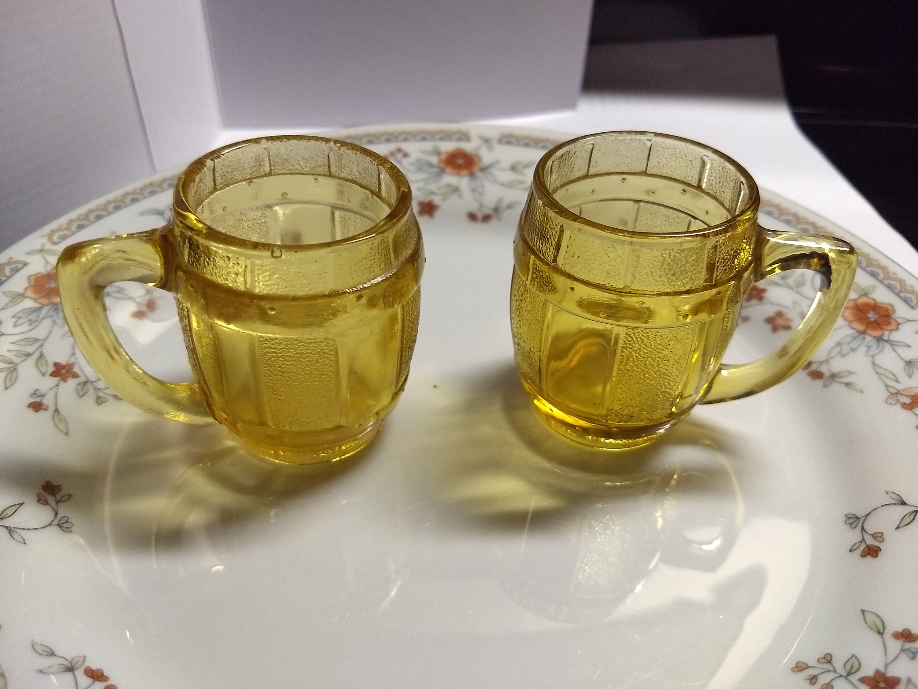 Set of Vintage Amber Colored Glass Whiskey Barrel Shot Glass/toothpick ...