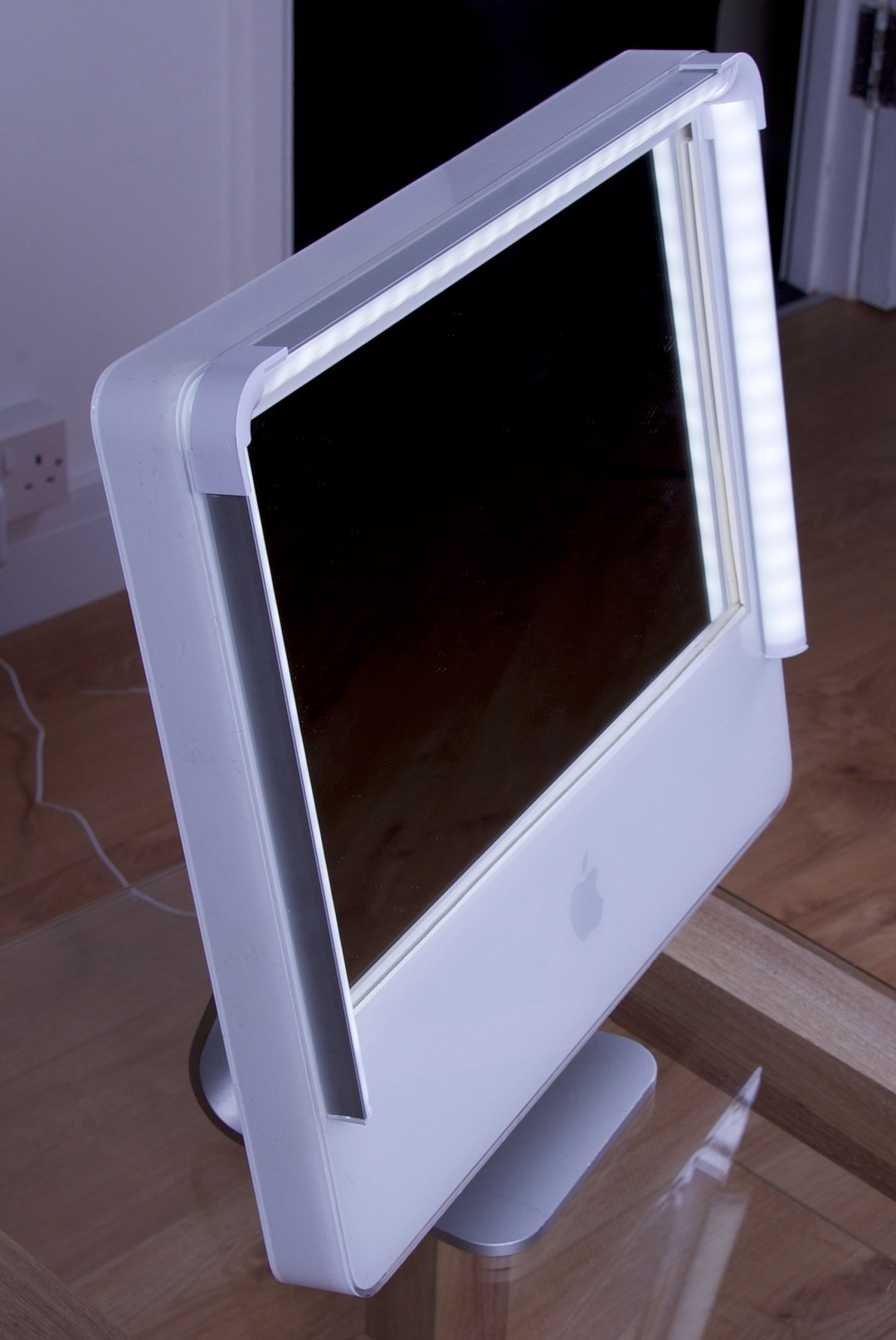 Apple 17in Imac Mirror With LED Lighting - Etsy UK