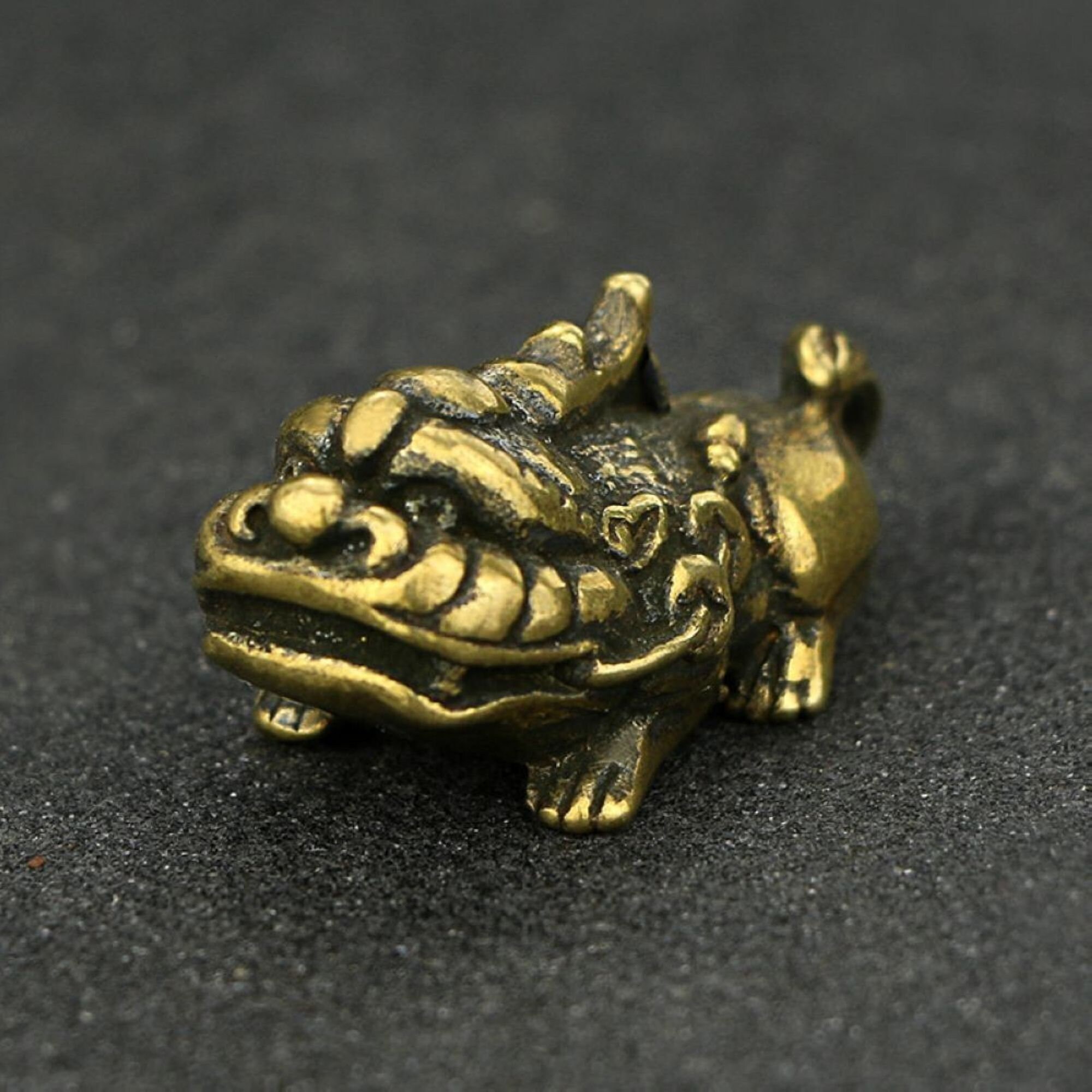 Creativity Chinese Old Solid Bronze Lucky pixiu Beast Statue Sculpture ...
