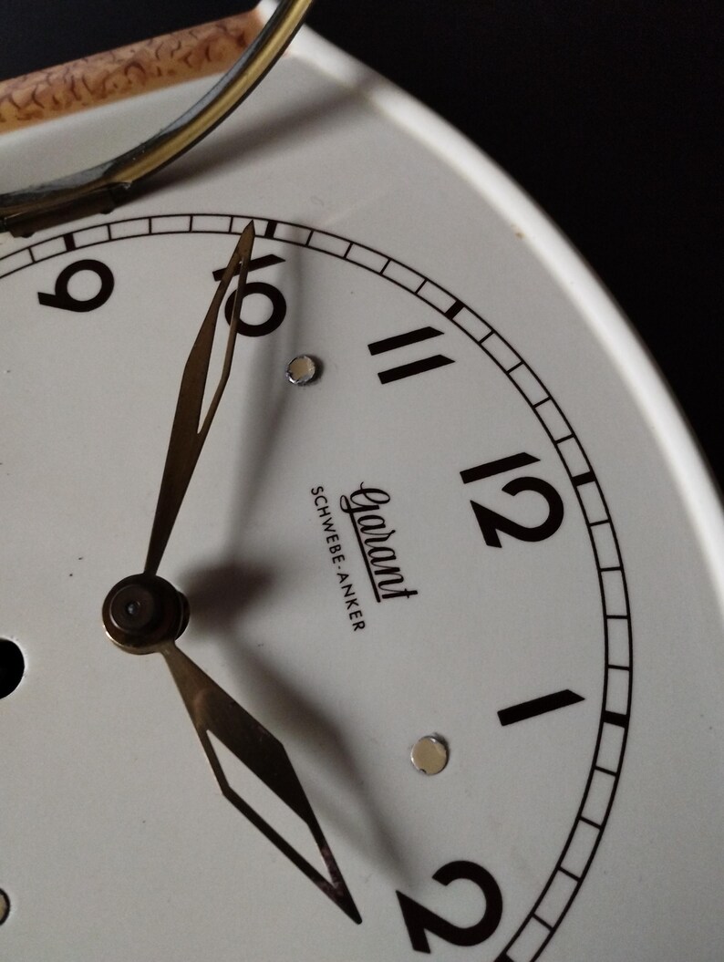 VINTAGE KITCHENCLOCK / White Kitchen Clock - Etsy