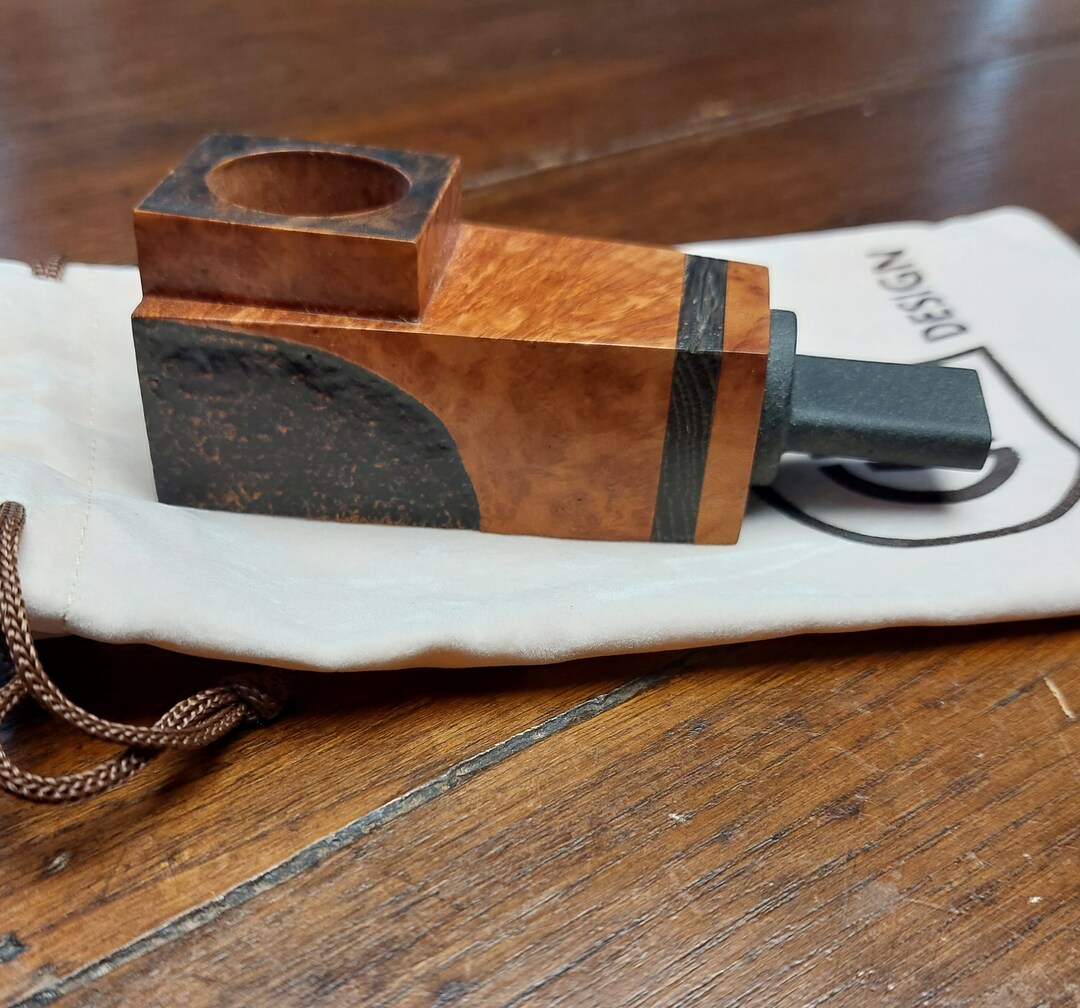 Reverse Calabash Pipe in Heather Briar With Oval Combustion Chamber and ...