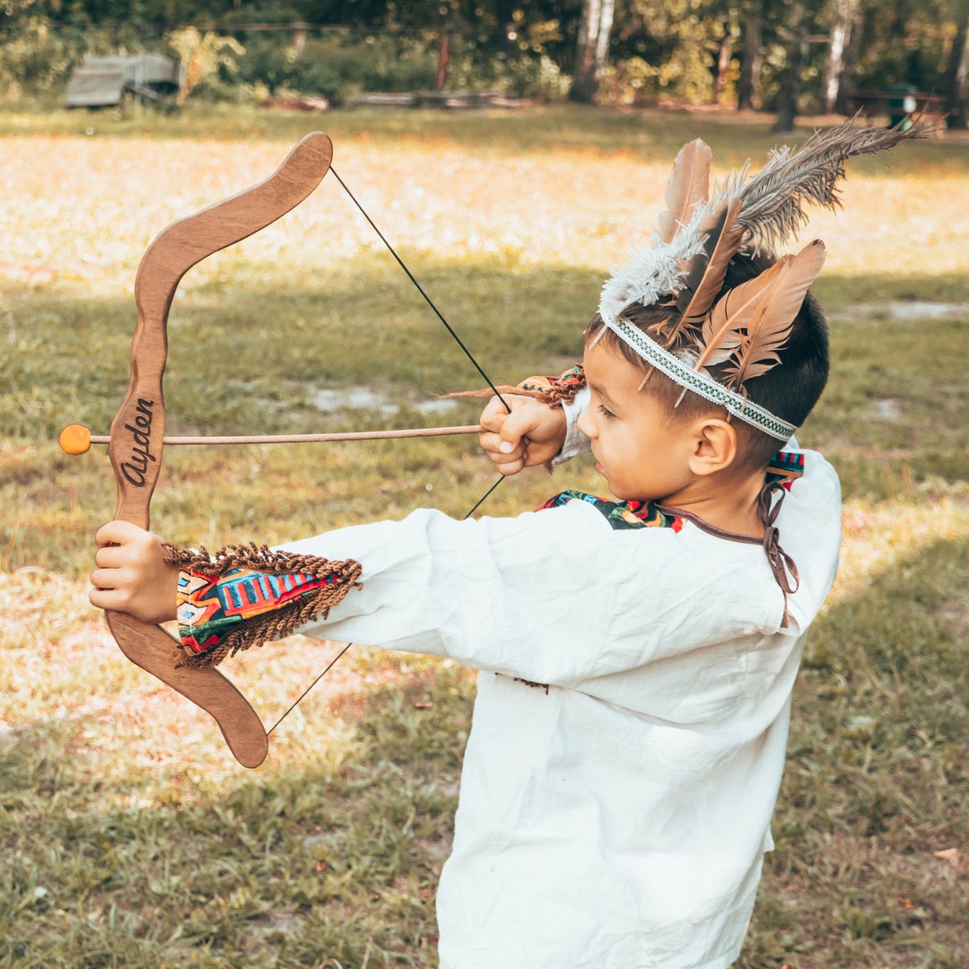 Traditional Wooden Bow and Arrow Set for Kids - Christmas Present ...