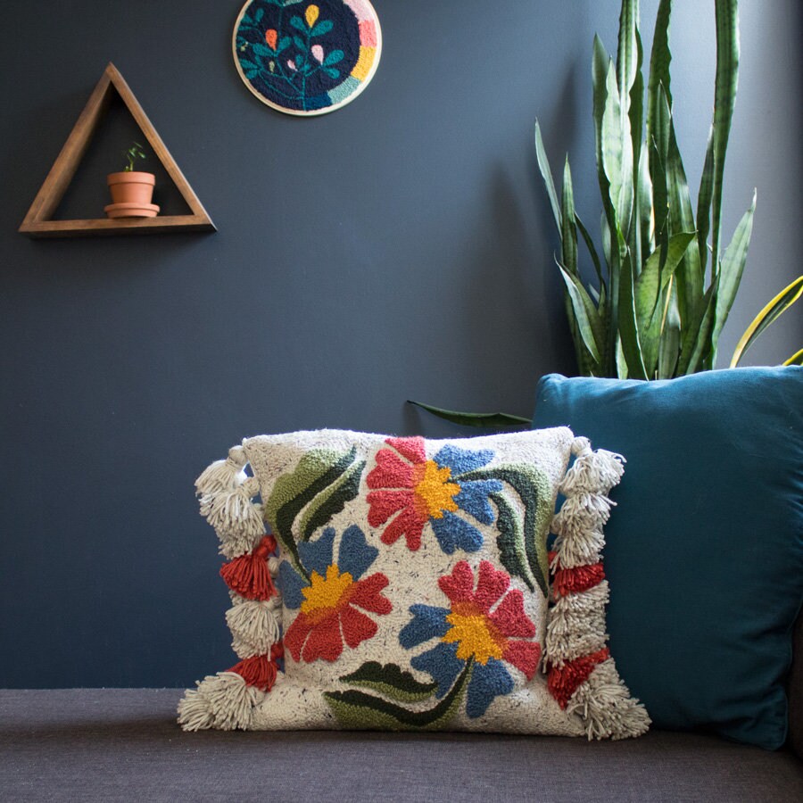 Triad of Flowers Pillow - 18" X 18" Pattern, Punch Needle, Rug Hooking ...