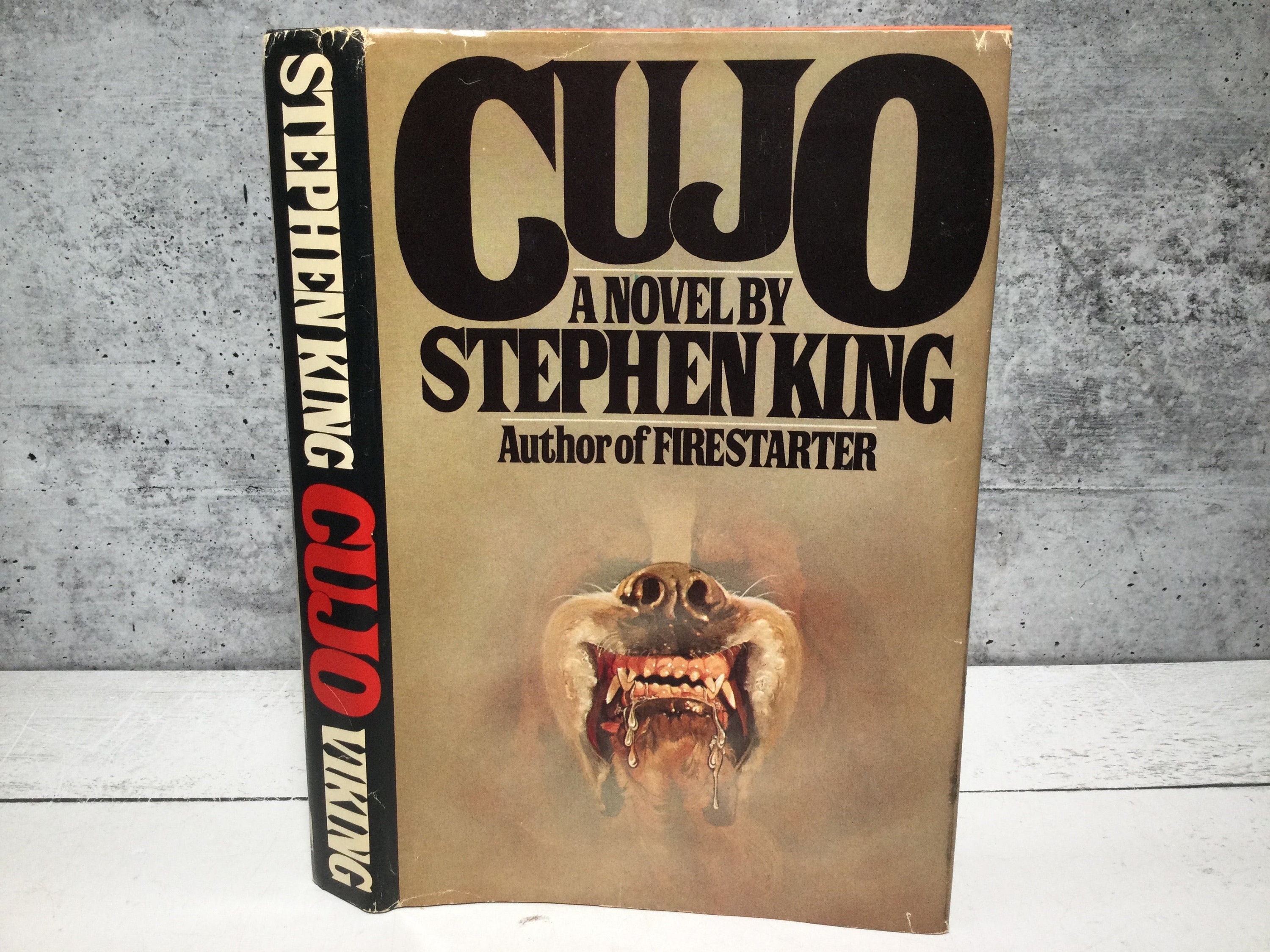 Stephen King Cujo Book Cover