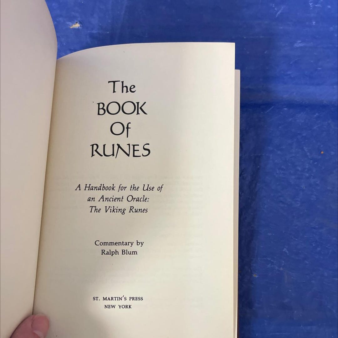 The Book of Runes Book, by Ralph Blum, 1982 Hardcover 1R7S_116 - Etsy
