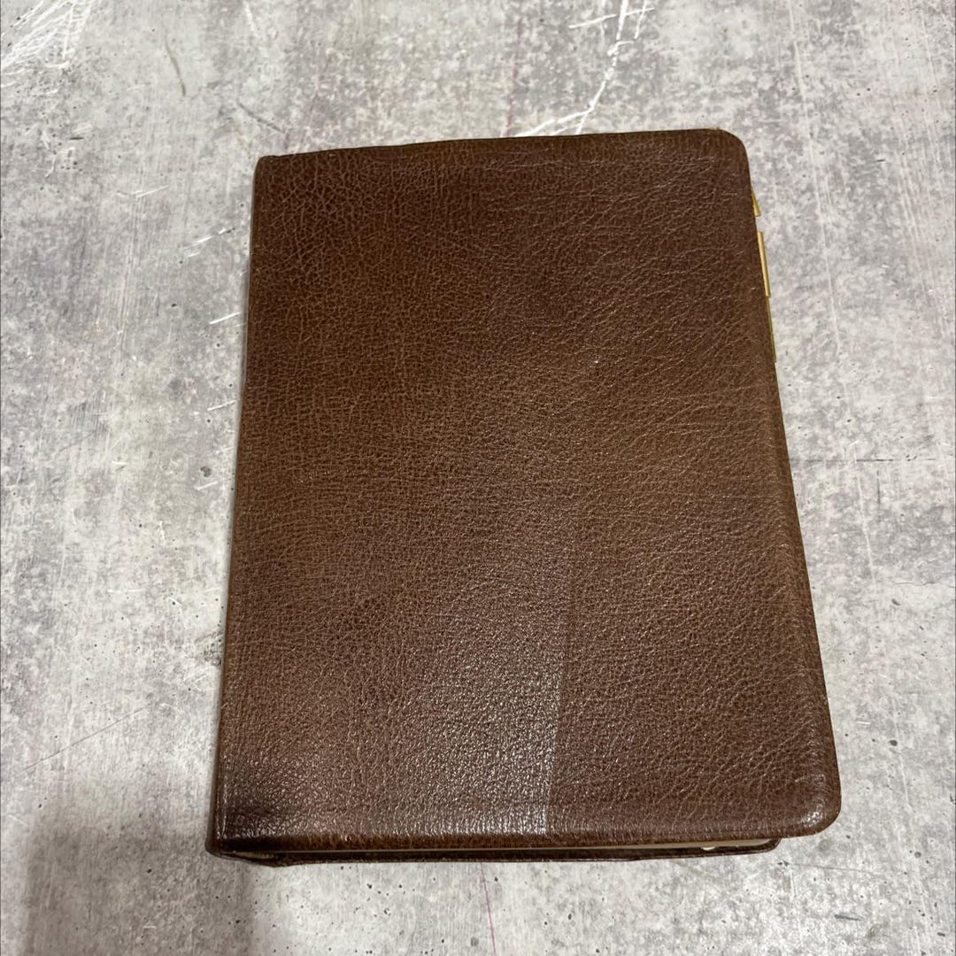 Holy Bible Layman's Parallel Bible Book, by Unknown, 1973 Leather RARE-R70-B8-B_85 - Etsy