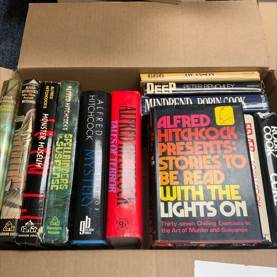 Vintage Horror Books: Alfred Hitchcock and More 2 PR1771 - Etsy