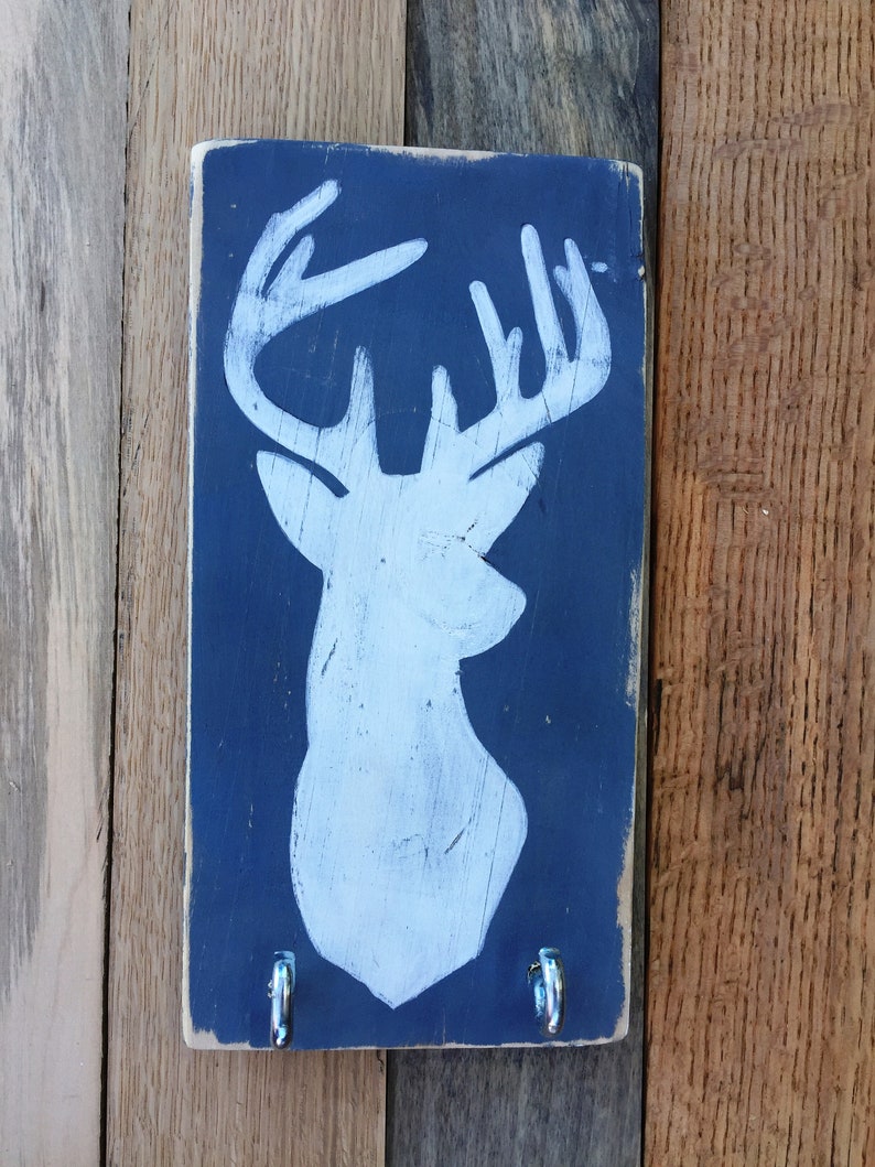 Deer Sign. Rustic Pallet Wood Deer Sign With (2) Key Holder Hooks ...