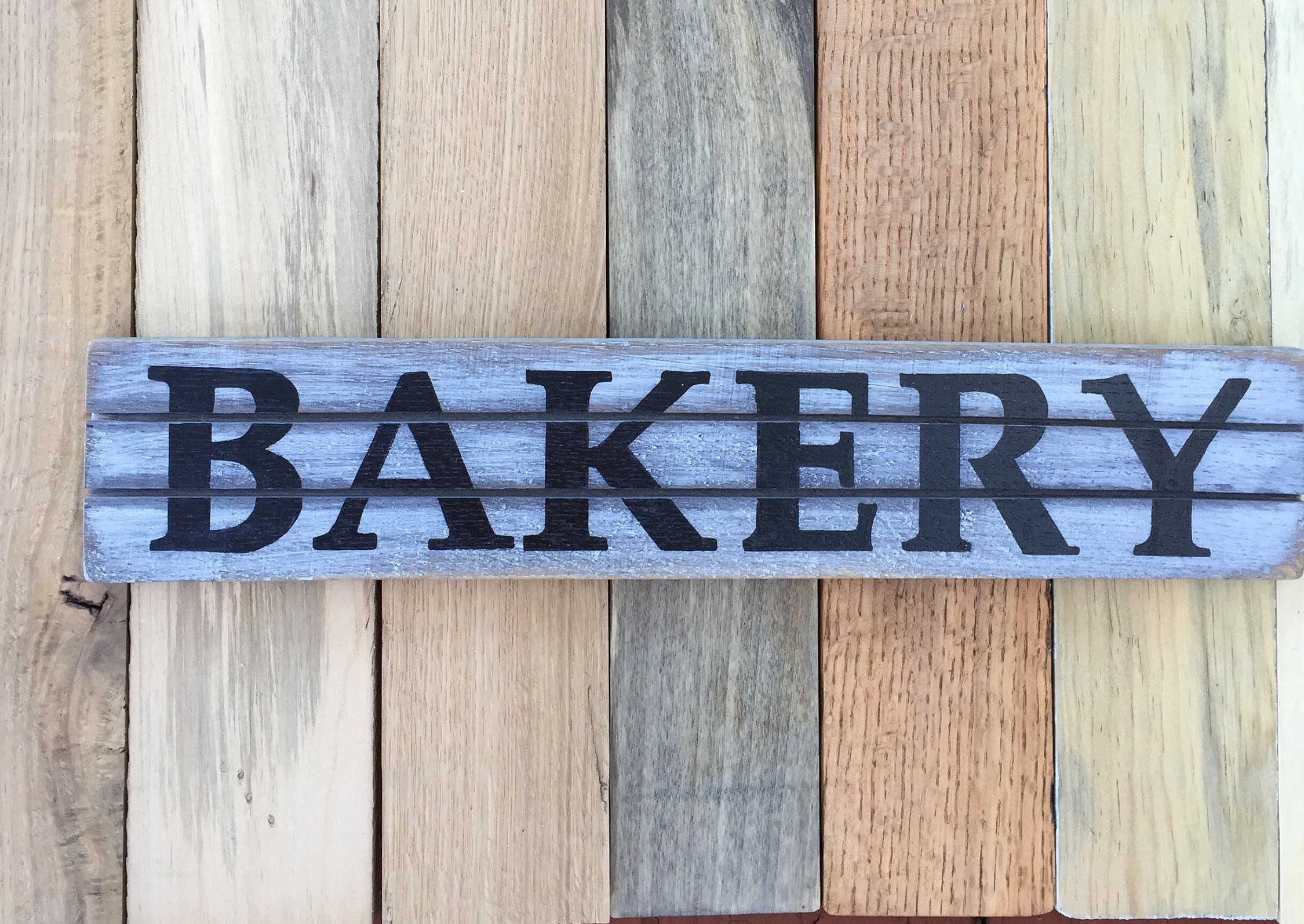 BAKERY SIGN, Bakery Wooden Sign, Farmhouse Style Bakery Sign, Pallet ...